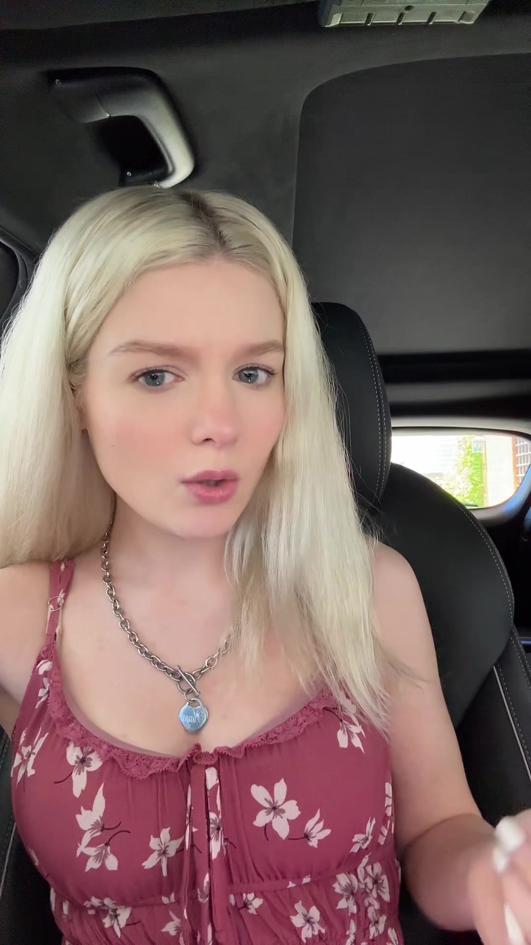 You don't even feel like | 🍑Peeks Of Peaches🍑 (@peeksofpeaches)