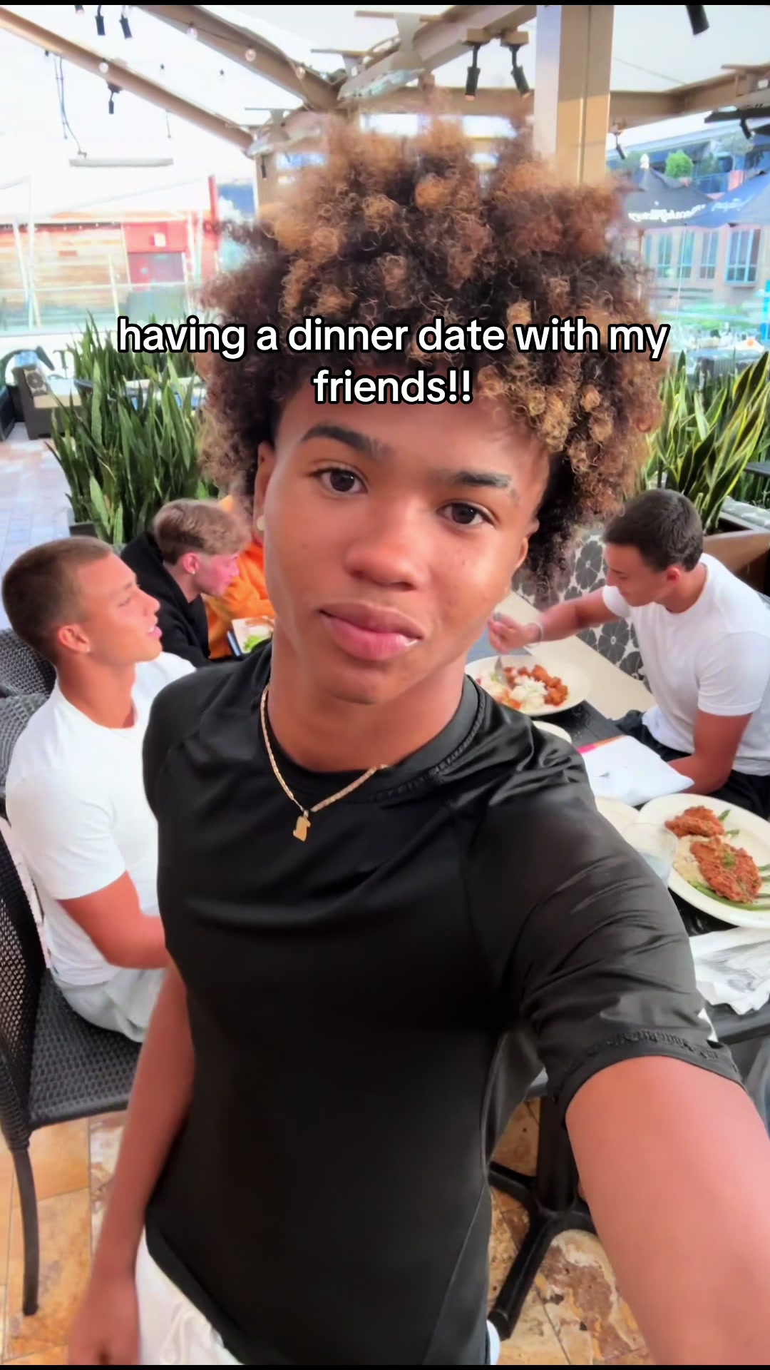 Capri Jones (@c4pr1i) - Urlebird