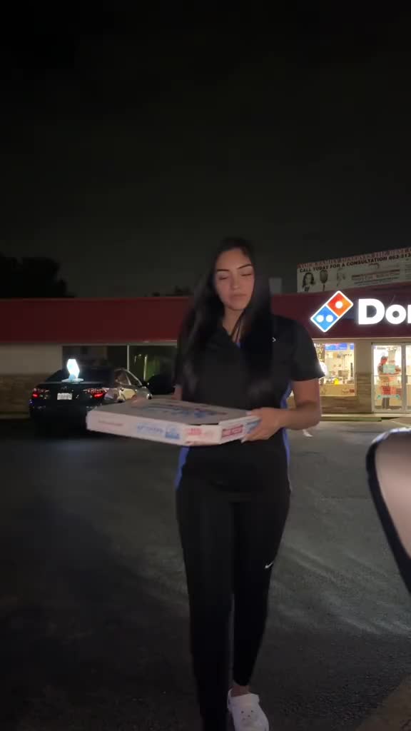 Noemy (@noemyisicool_) - Urlebird