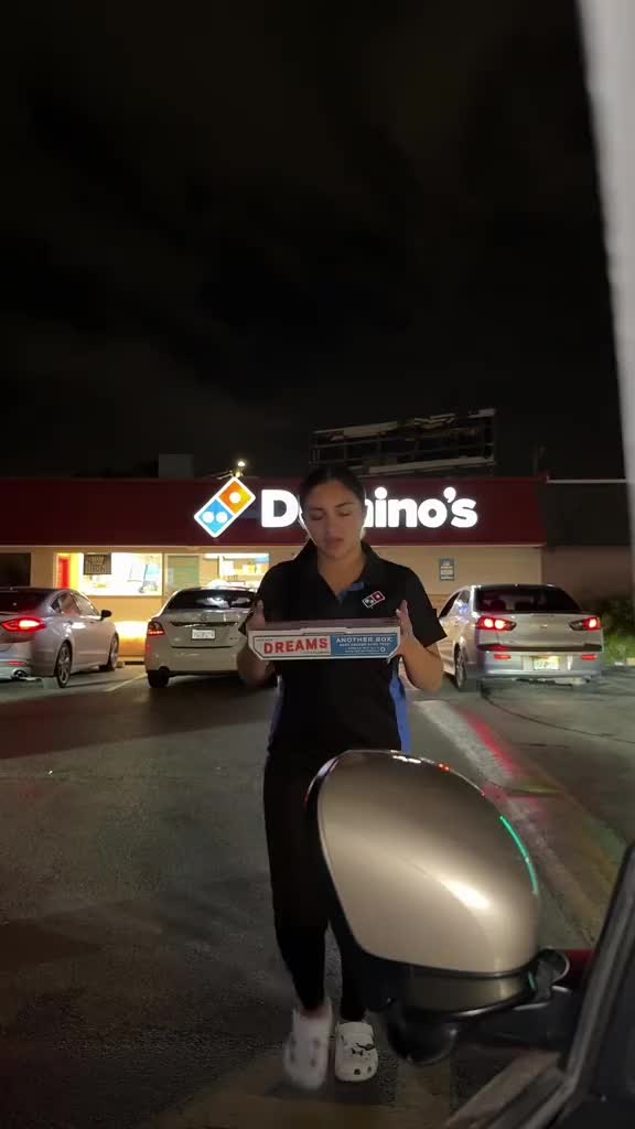 Noemy (@noemyisicool_) - Urlebird