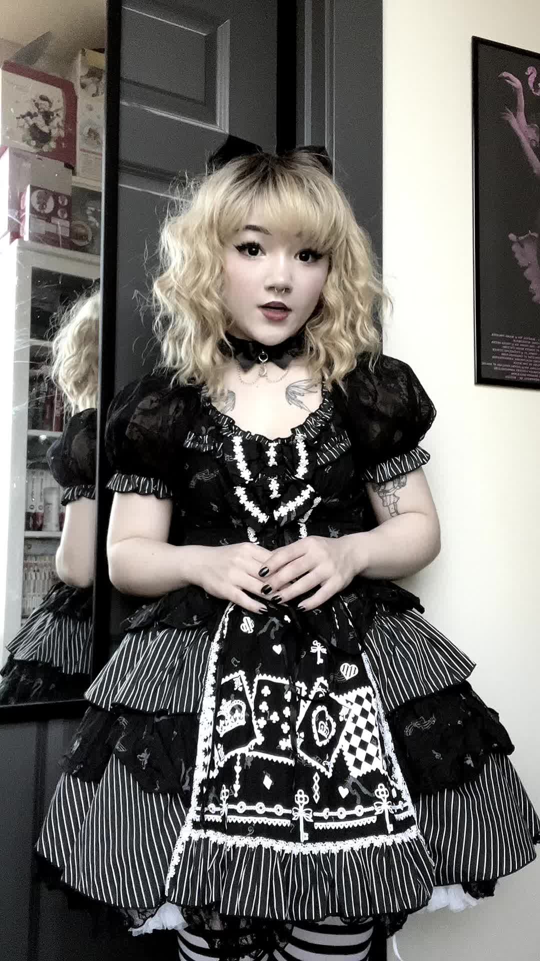 ᵍᵃˡˡʸ (@gallykittyrocks) - Urlebird