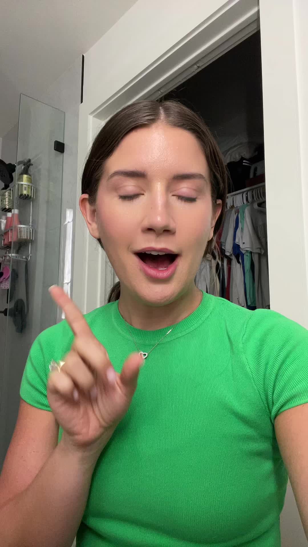 4.75K hearts, 382 shares | Brenna (@brennaberg)