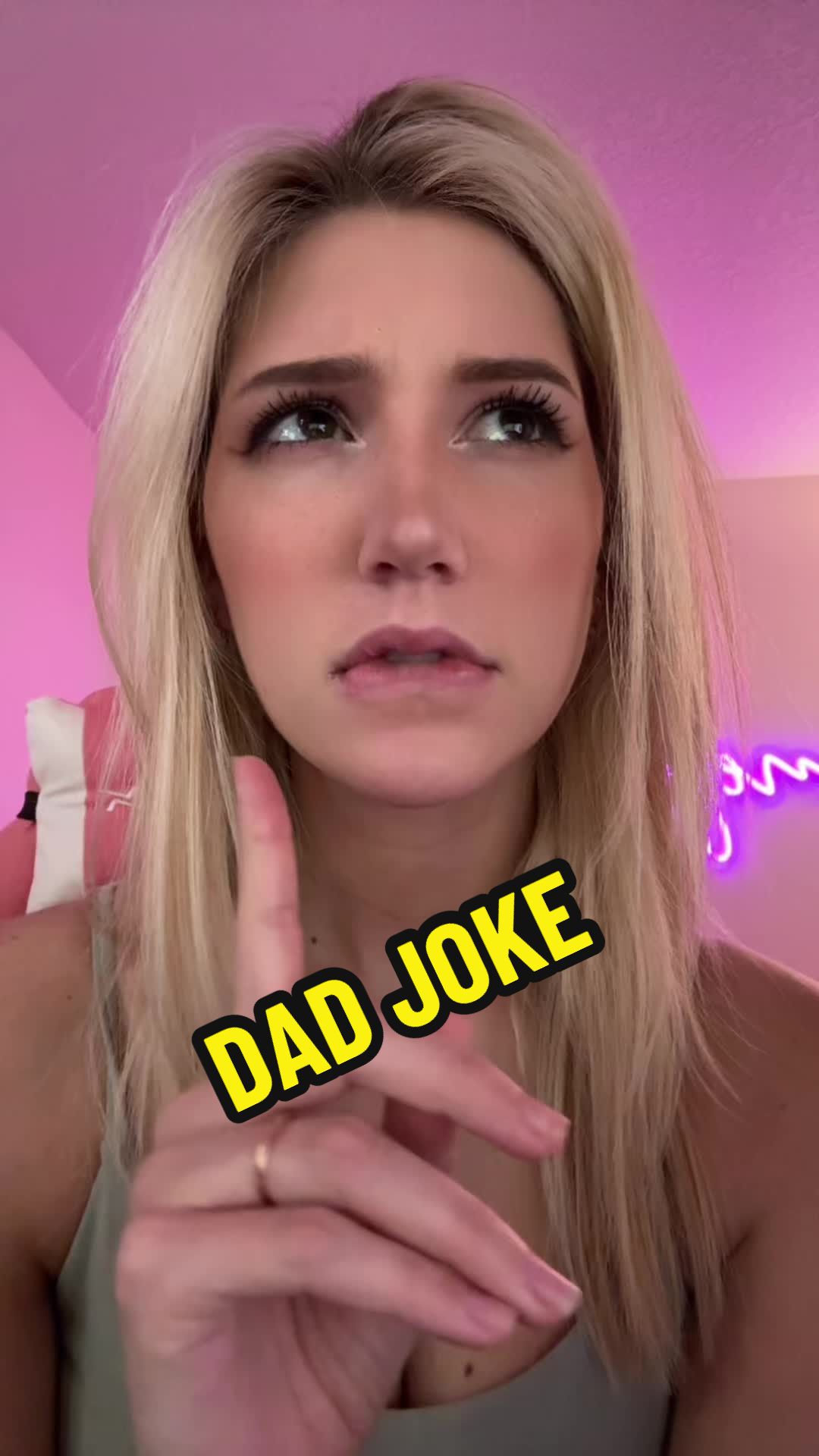 Mejgiey (@mejgieyrose) - Urlebird