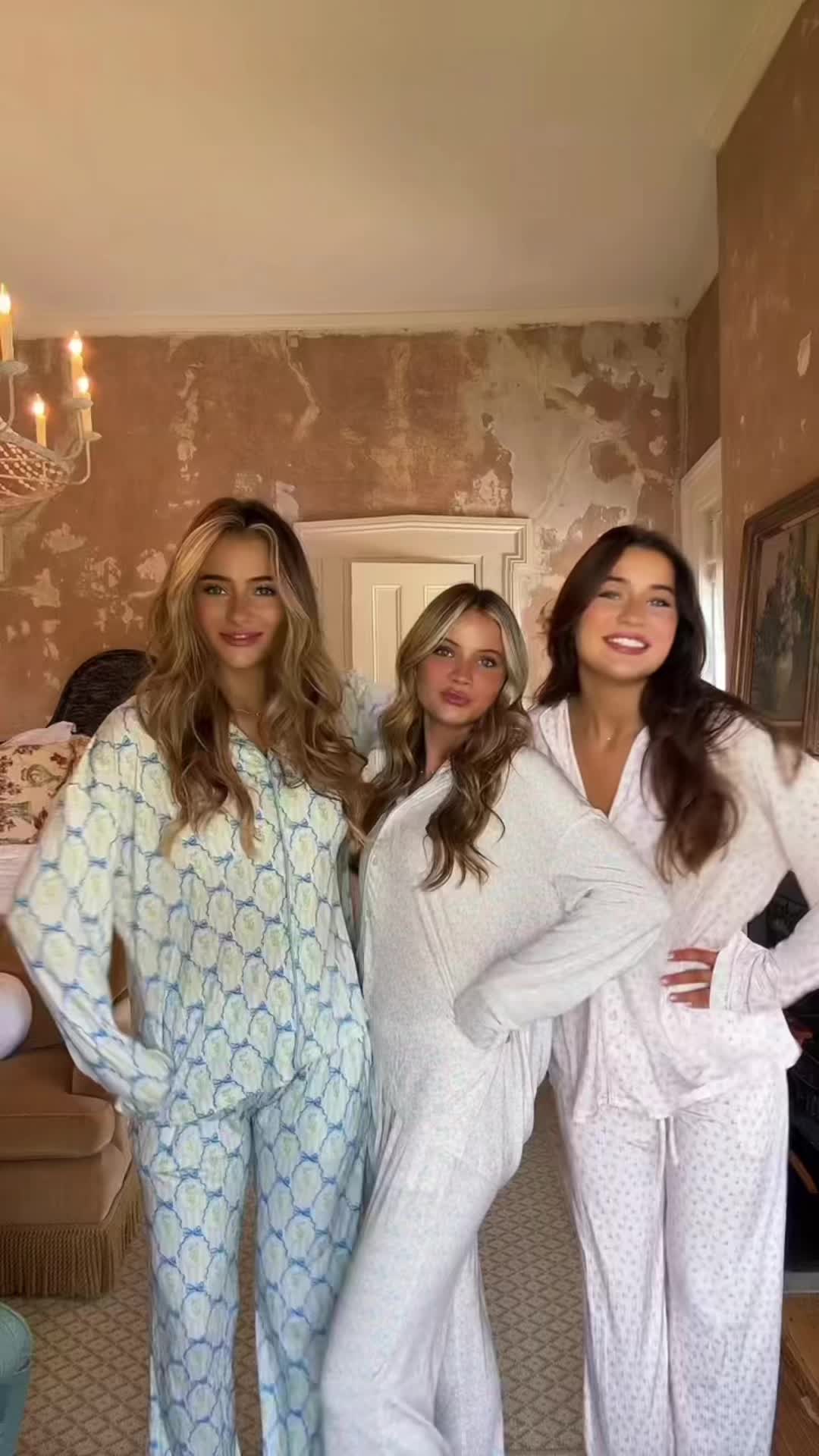 🦄 @therozmajzltwins - Ella and Emma Rozmajzl - TikTok