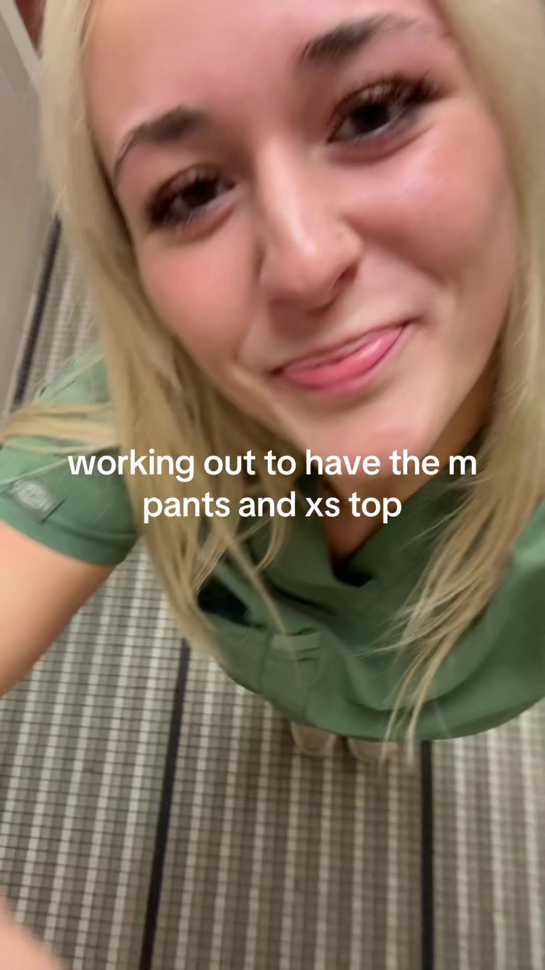 tecca | em sant (@emily_santtt)