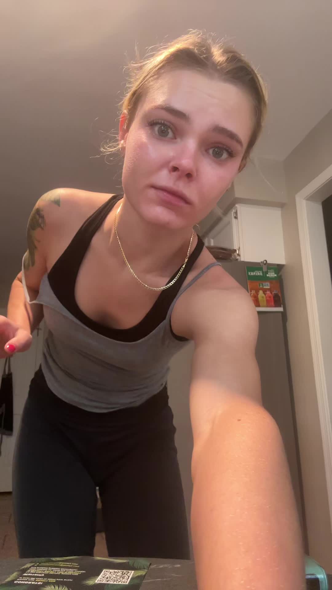 Katelynx (@the.realkatelynx) - Urlebird