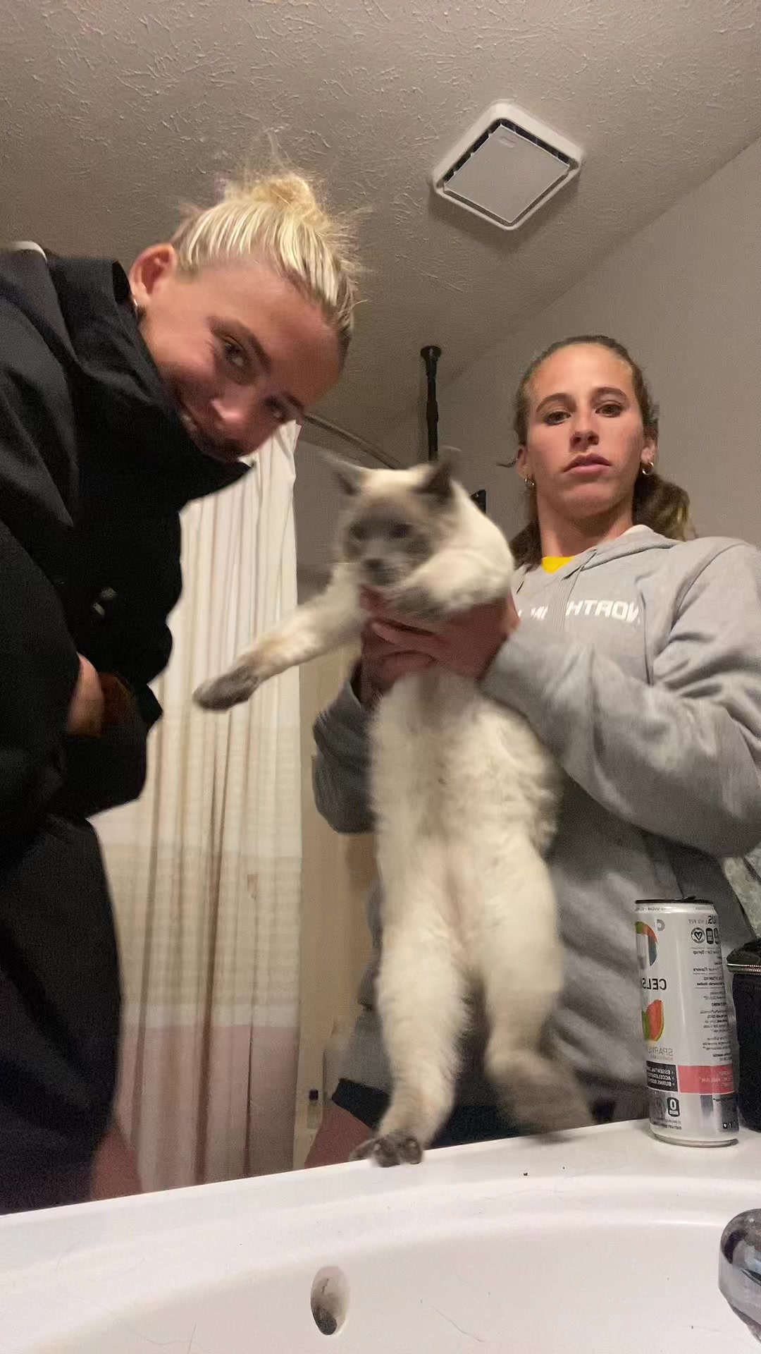 I Saw Milli Vanilli in Concert & | Ryan Goodsnatch (@dancebecauseyouloveit)