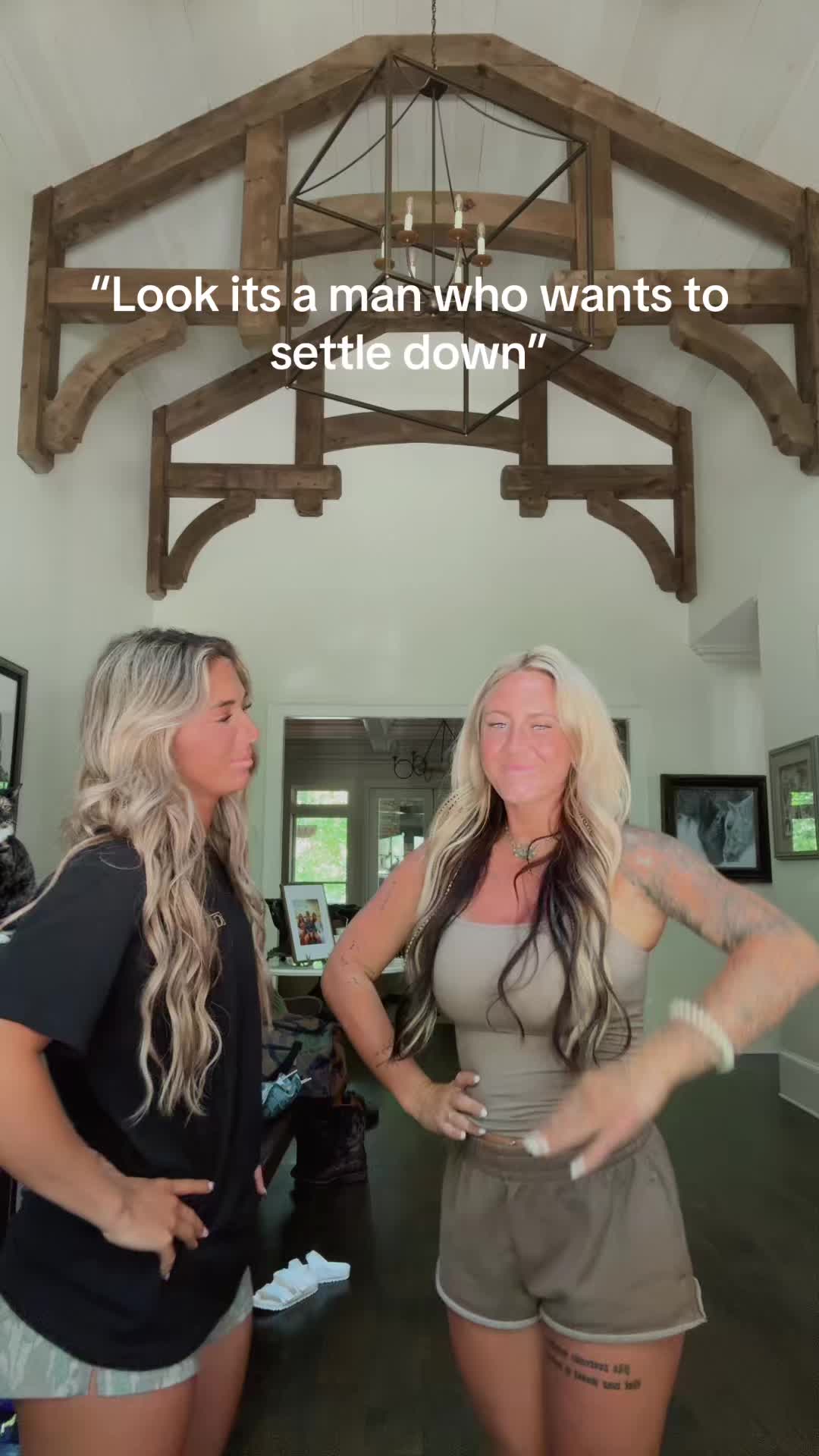 Leah Fish (@leahh.fishh) - Urlebird