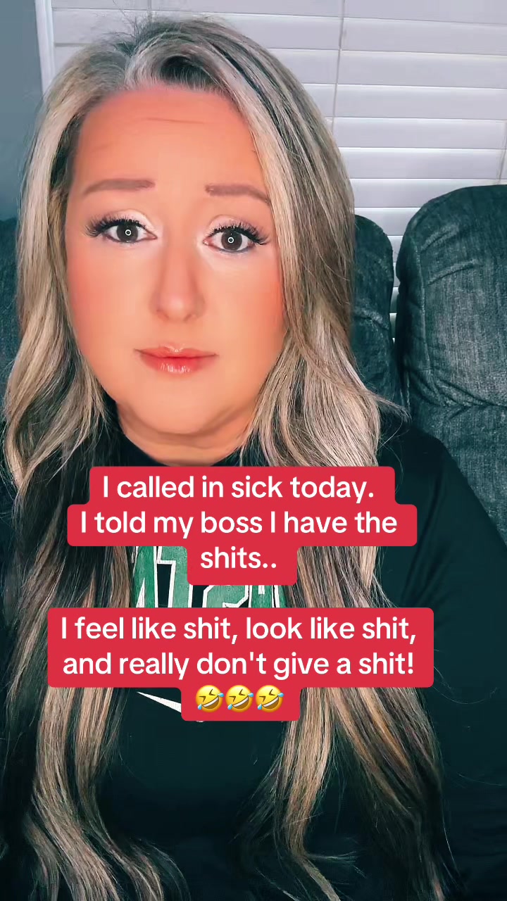 MINDI NICOLE (@mindinicole26) - Urlebird