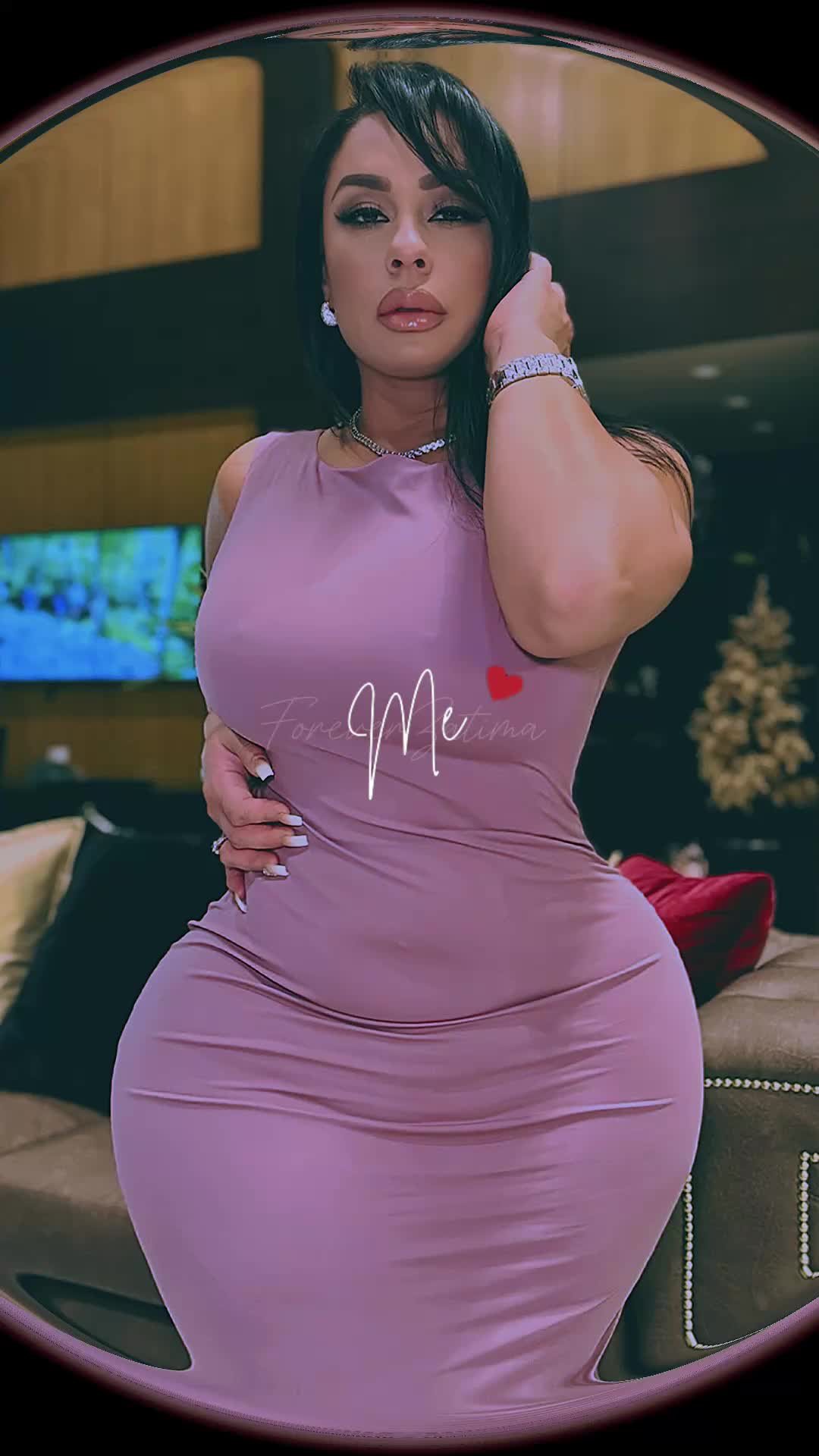 Selene Castle (@iamselenecastle) - Urlebird