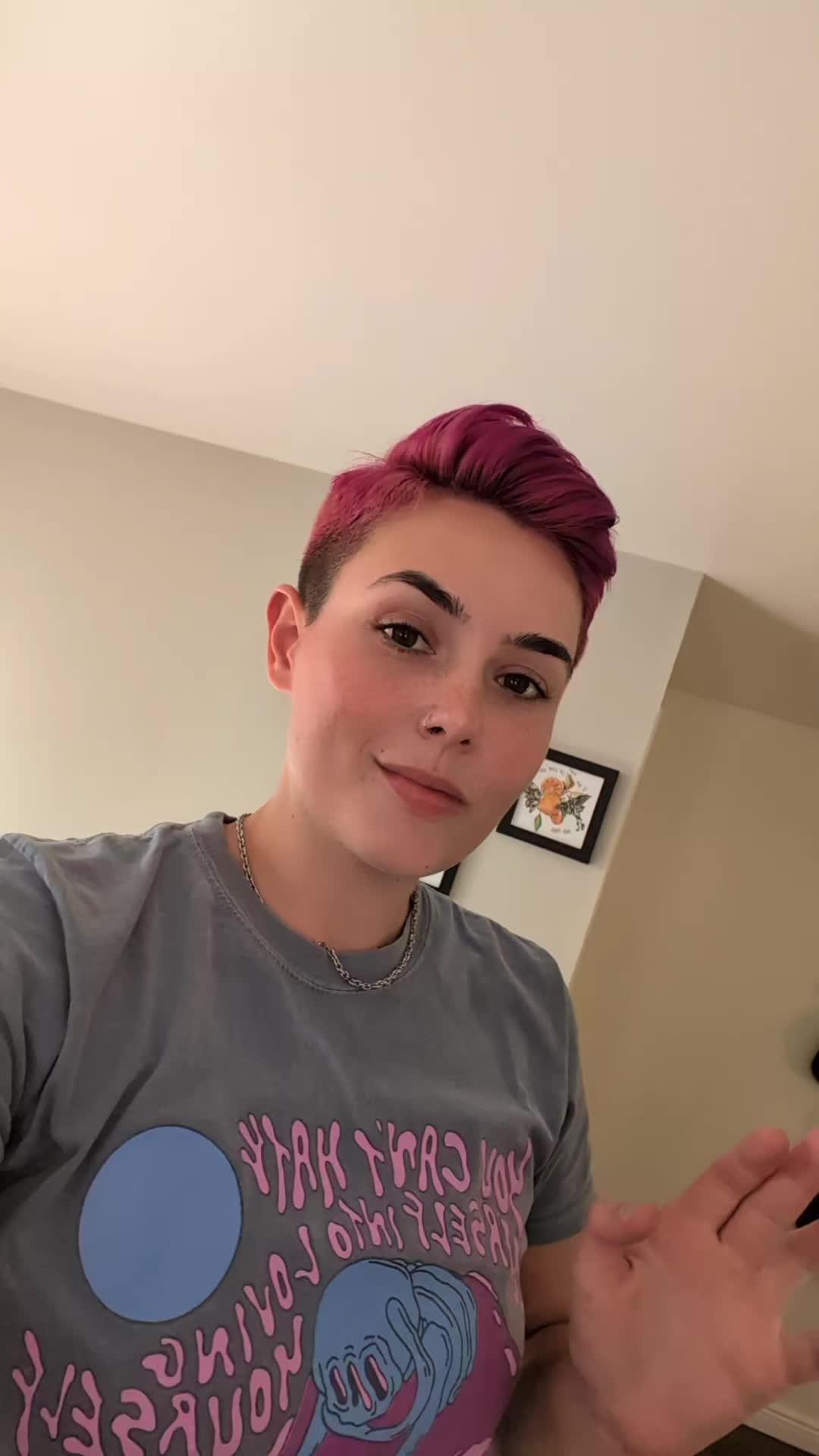 Kitthebeefcake (@kit_the_beefcake) - Urlebird