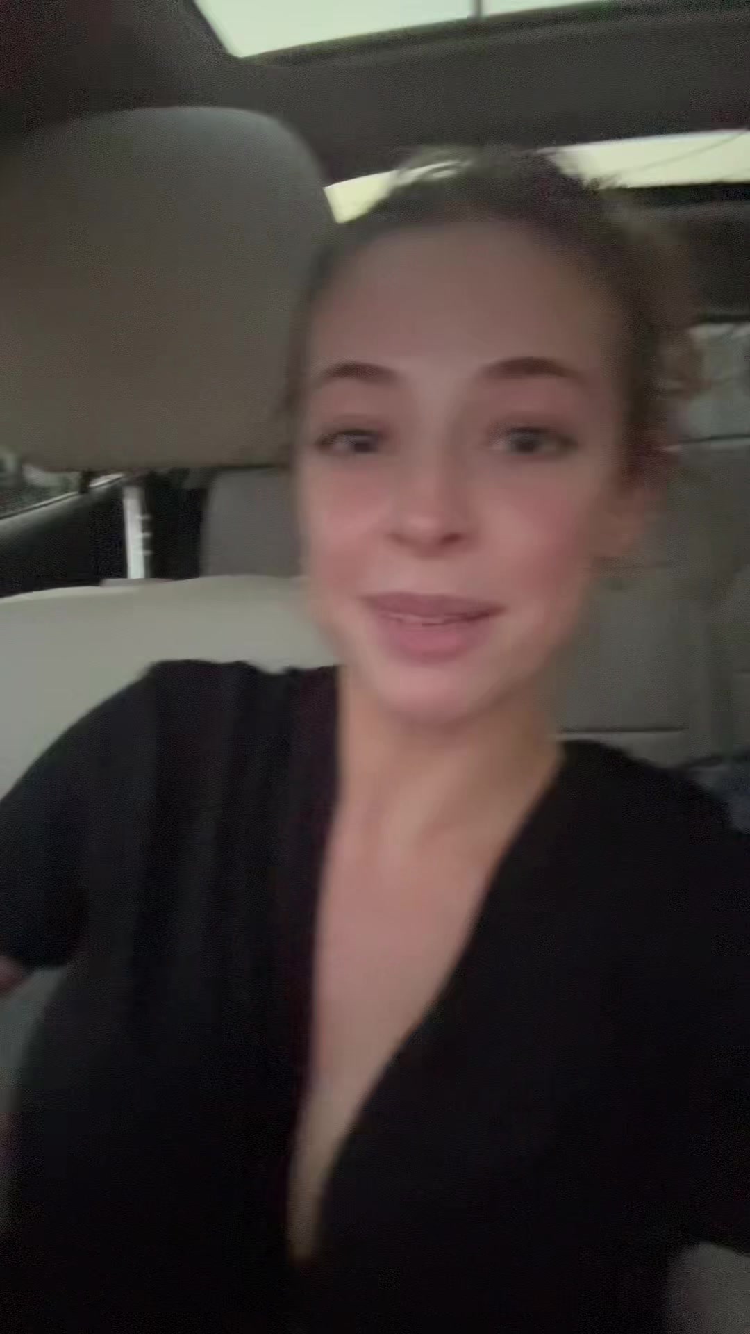 Ashley Scarr's Instagram, Twitter & Facebook on IDCrawl