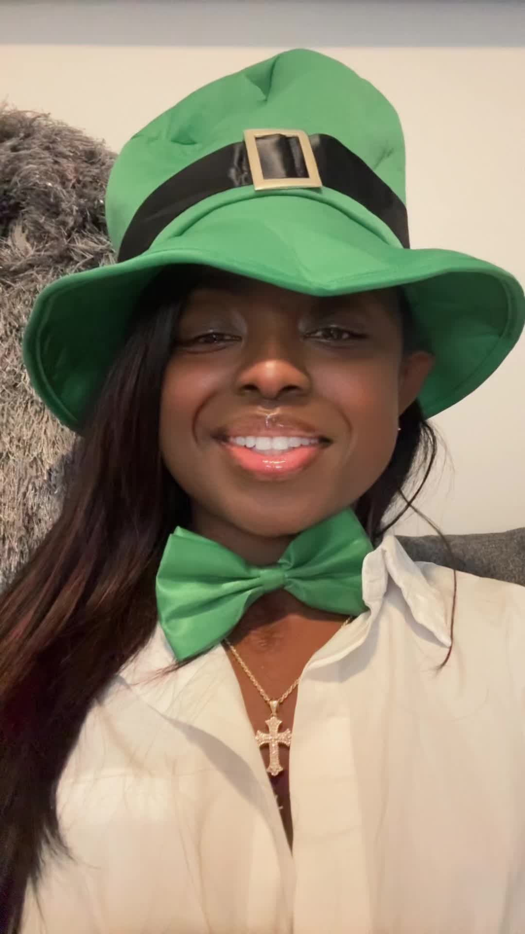 Shantel Lee (@shantellee118) - Urlebird