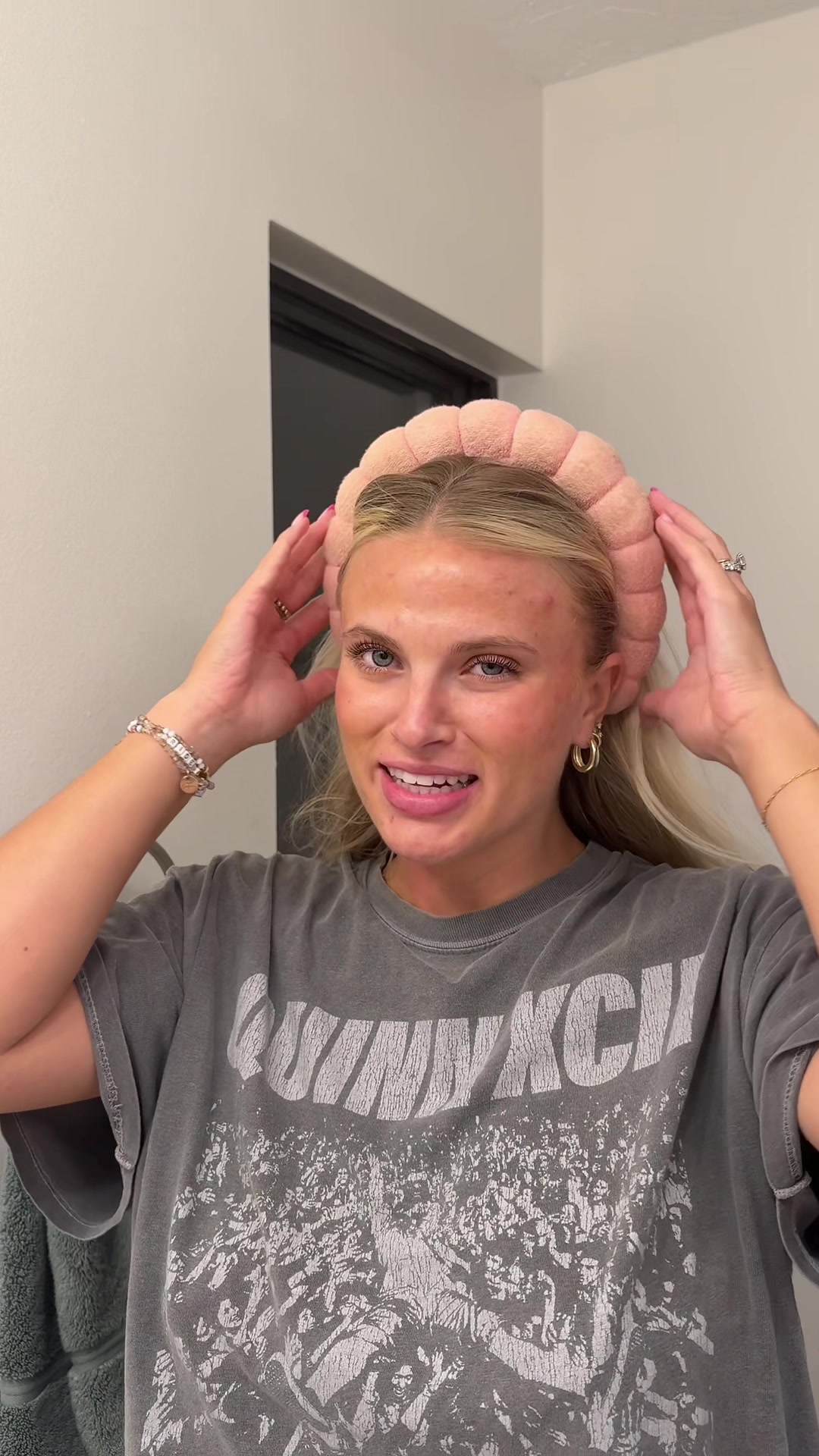 cayla (@caylavanderbaan) - Urlebird