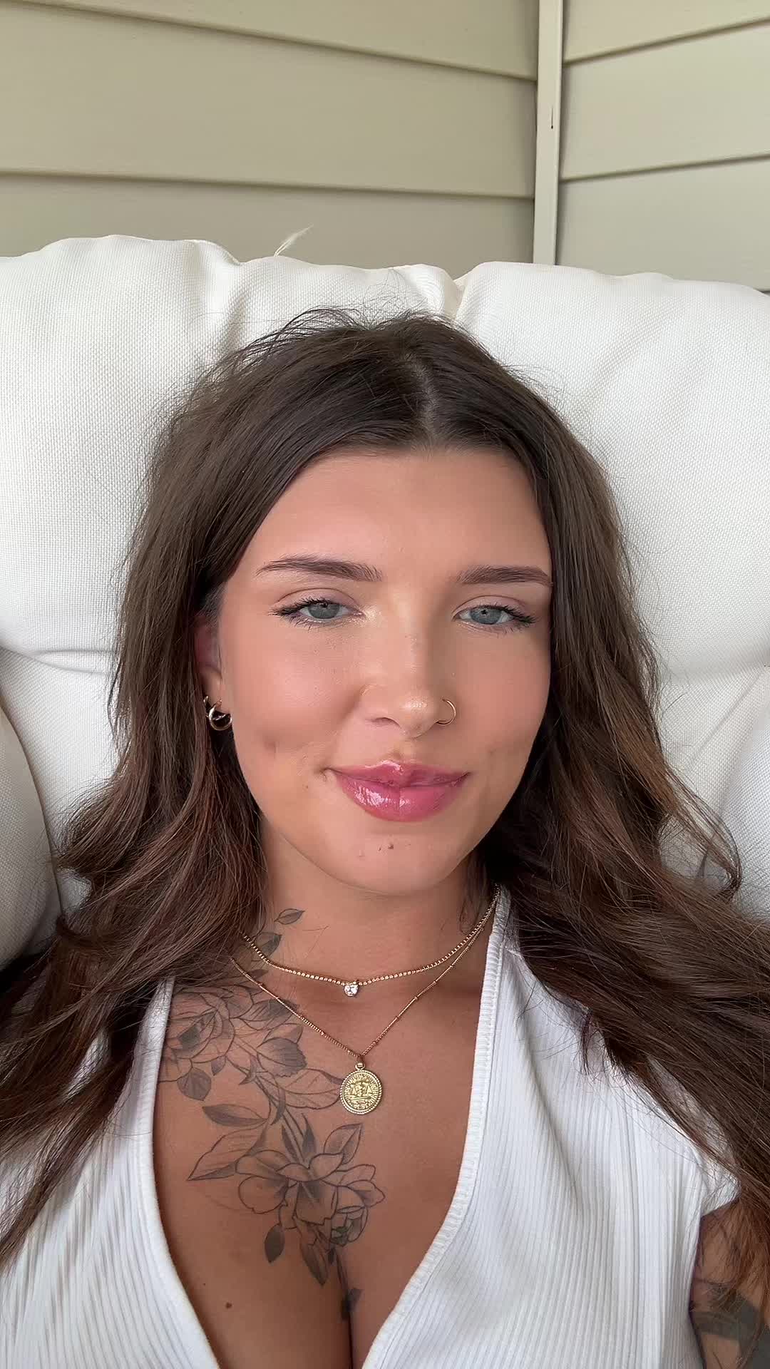 Miya (@miyaacacia) - Urlebird