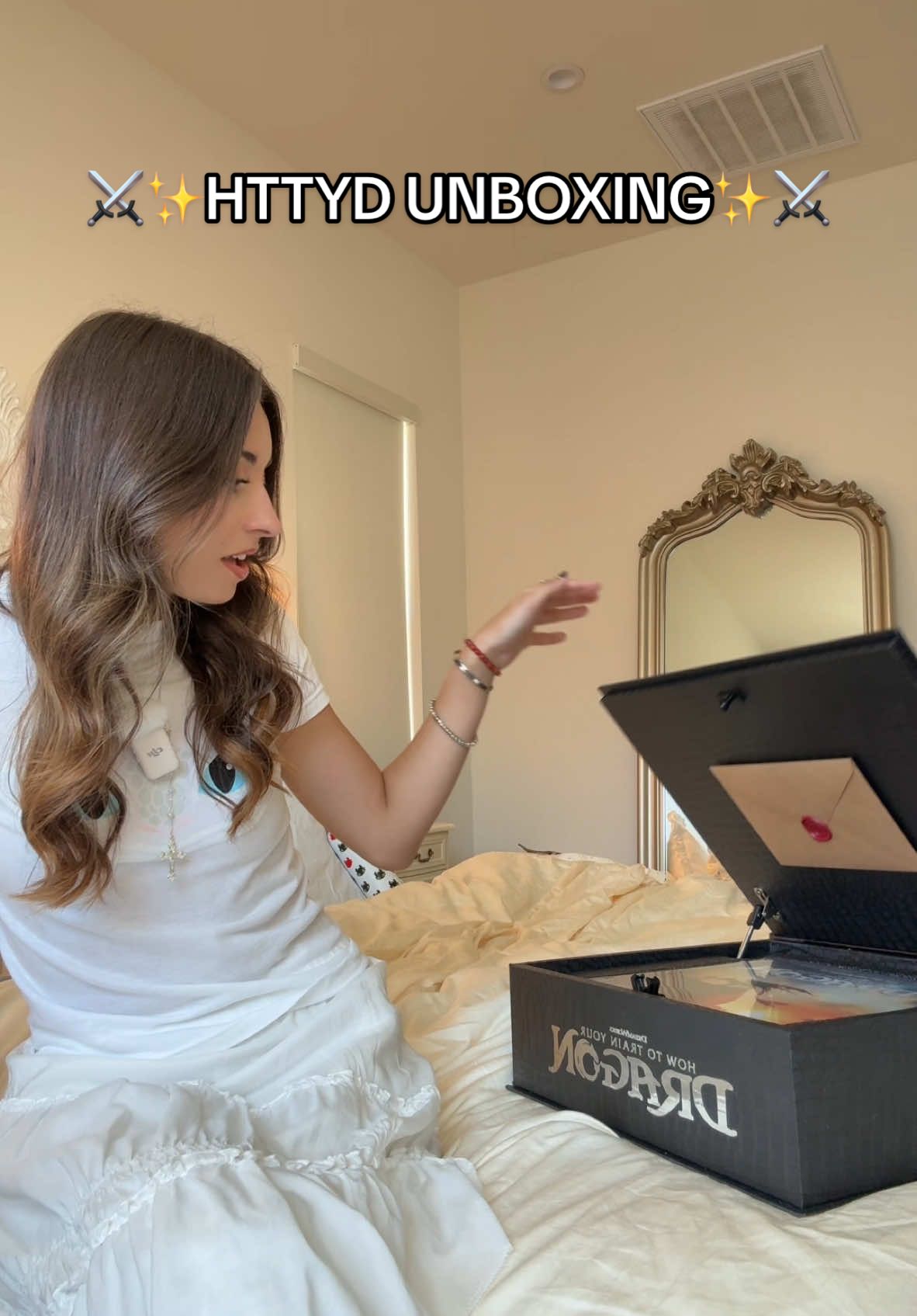 Léa Martinez (@slayeas) - Urlebird