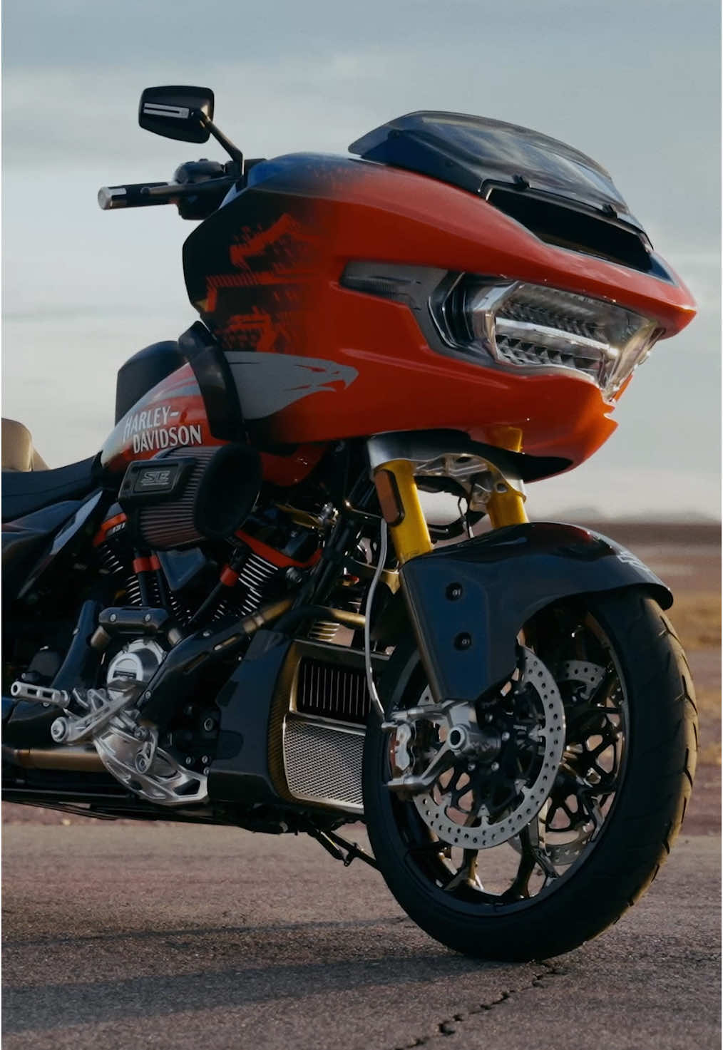 Pure bagger insanity 💪 Introducing the | Harley-Davidson (@harleydavidson)