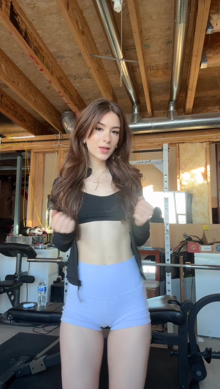 Giulia Bruno (@giuliapizza) - Urlebird