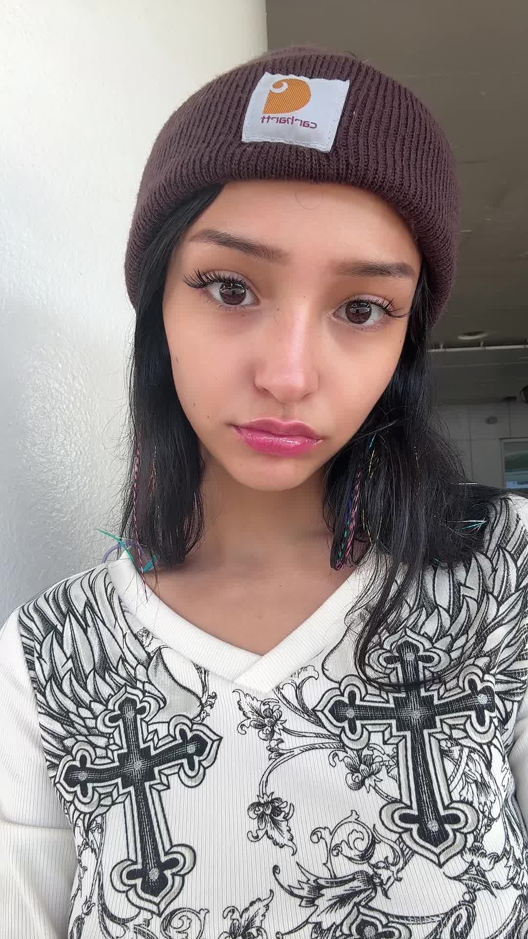 오프숄더 좋아해..? . . . #Boonong #분옹♥ | 분옹♥ (@boonong_lovely)