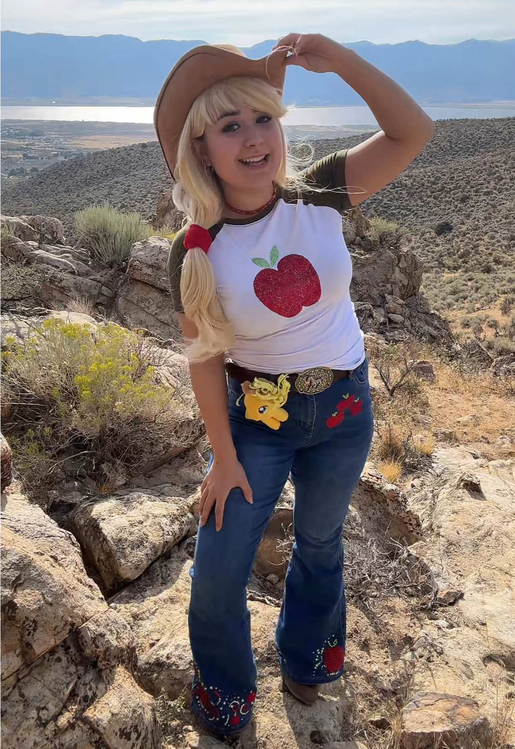 element of honesty folks 🍎 #mlp | Amy (@amy.nii)