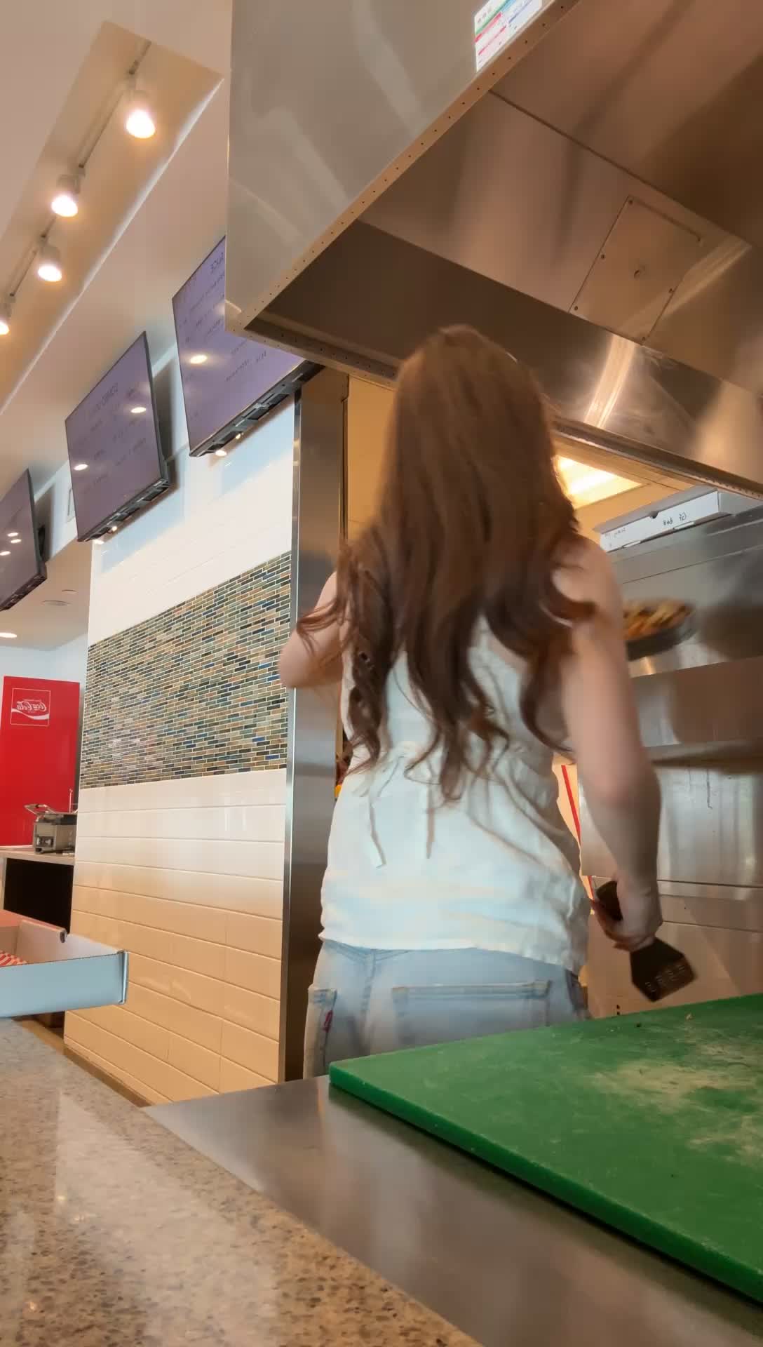 Giulia Bruno (@giuliapizza) - Urlebird