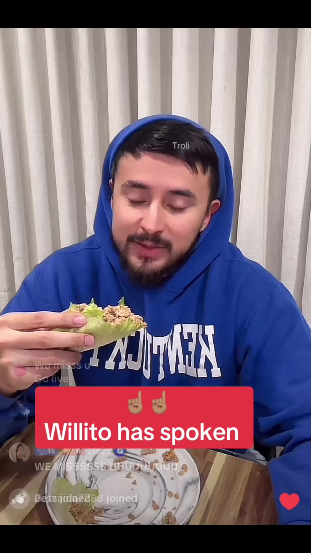 584 likes, 1 shares, 2 | vanesa (@vanesaversace)