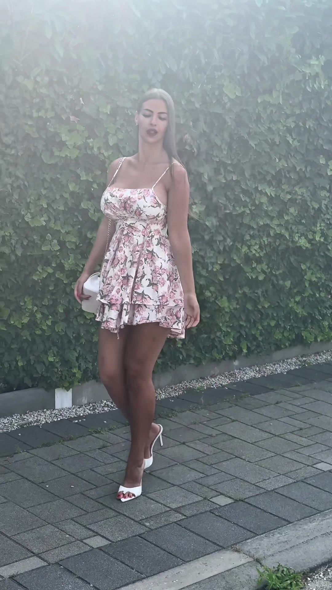 Zoe Hill (@zoexhill) - Urlebird