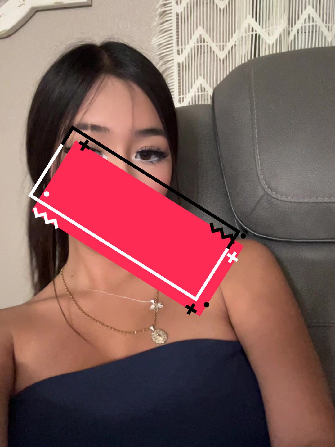 Holi 🦋 | Hana senpai (@hana_c4)