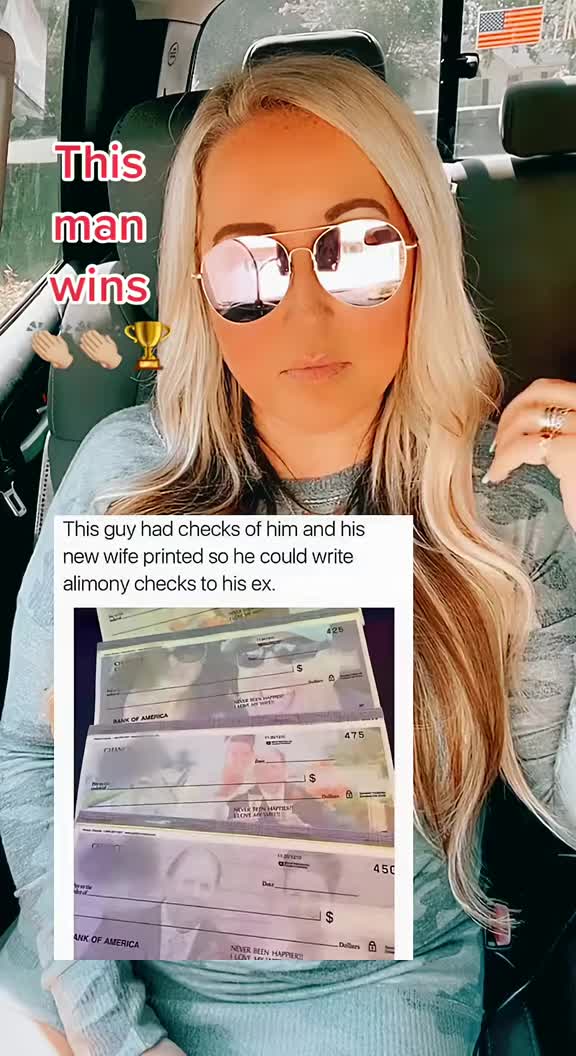 MINDI NICOLE (@mindinicole26) - Urlebird