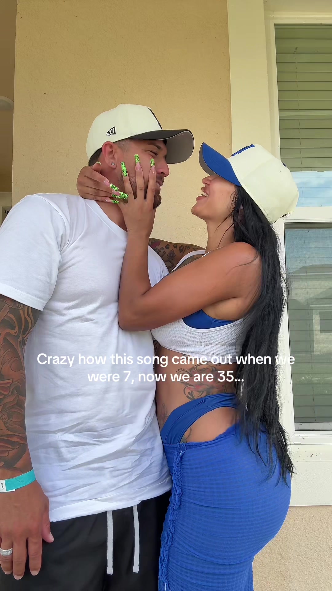 Maria Estella (@mariaestella_xo) - Urlebird