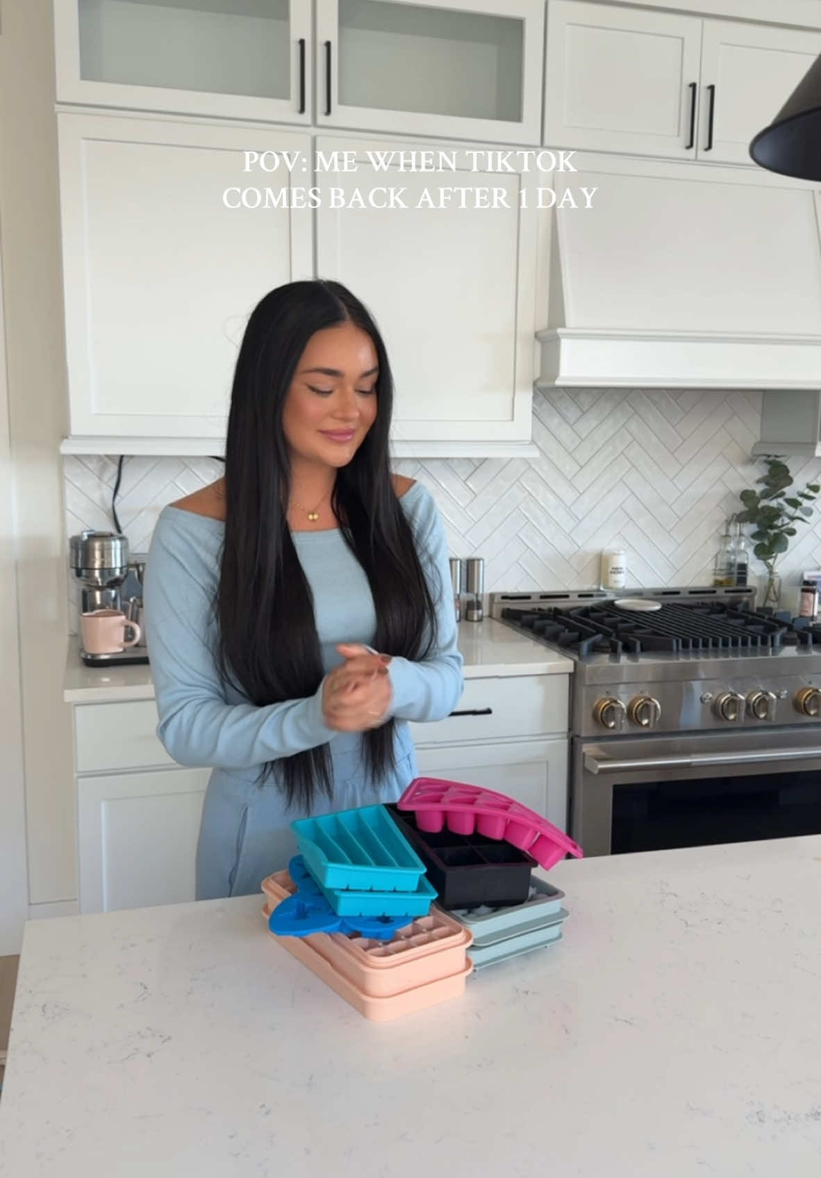 ice cube lady🫡 WE ARE BACK | kaeli mae (@kaelimaee)