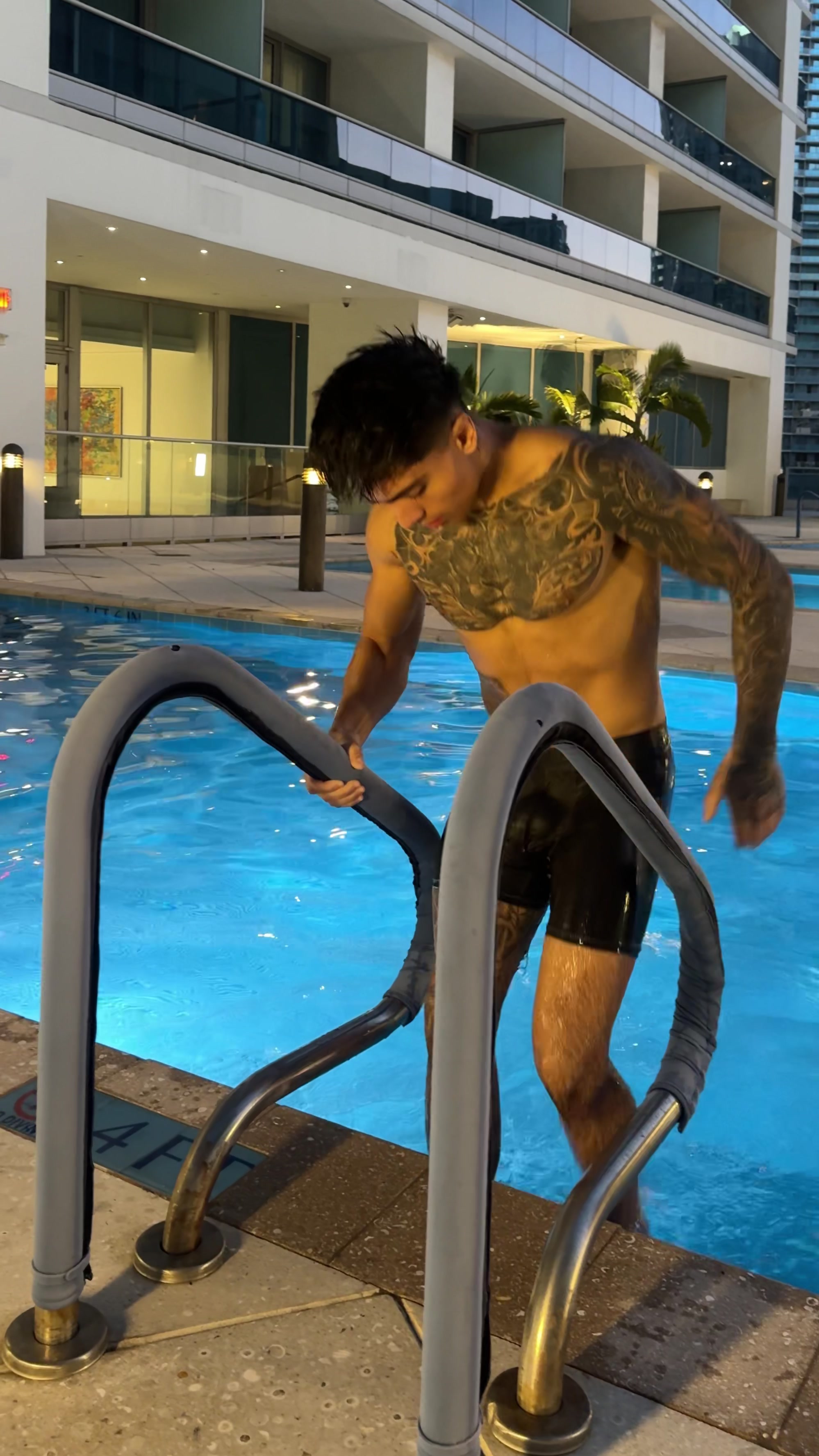 Malik (@itsmalikross) - Urlebird