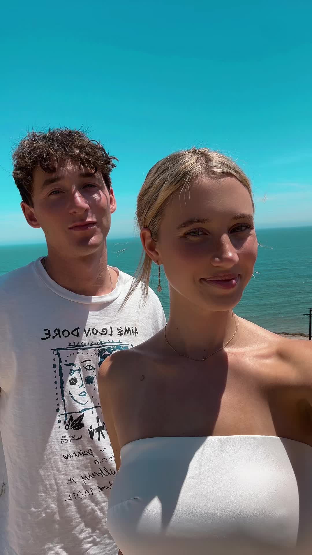 ChyBurd (@officialchyburd) - Urlebird