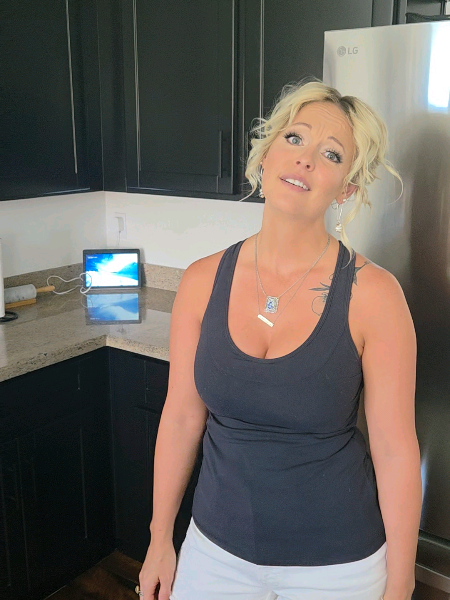 Bethany Teeples (@theoldtravellady) - Urlebird