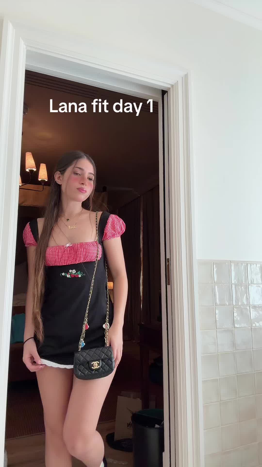 Ty lee (@ema_bb0) - Urlebird