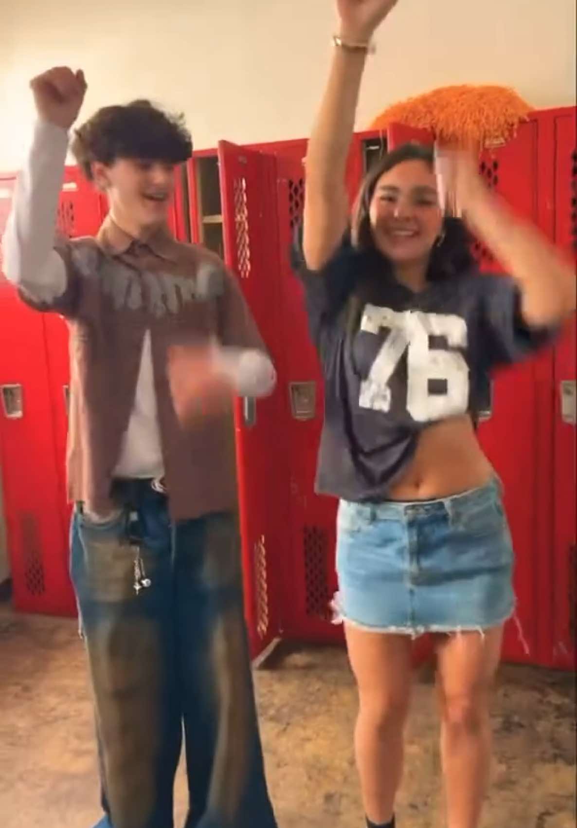 ROCK SQUAD (@rocksquadofficial) - Urlebird