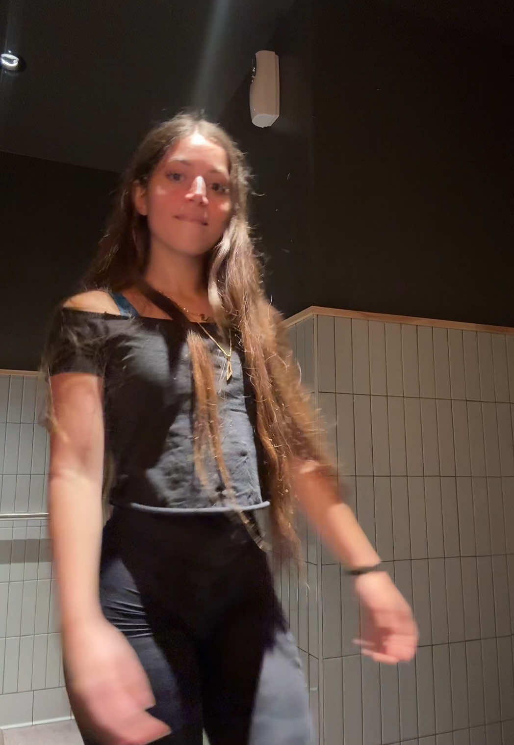 Ty lee (@ema_bb0) - Urlebird