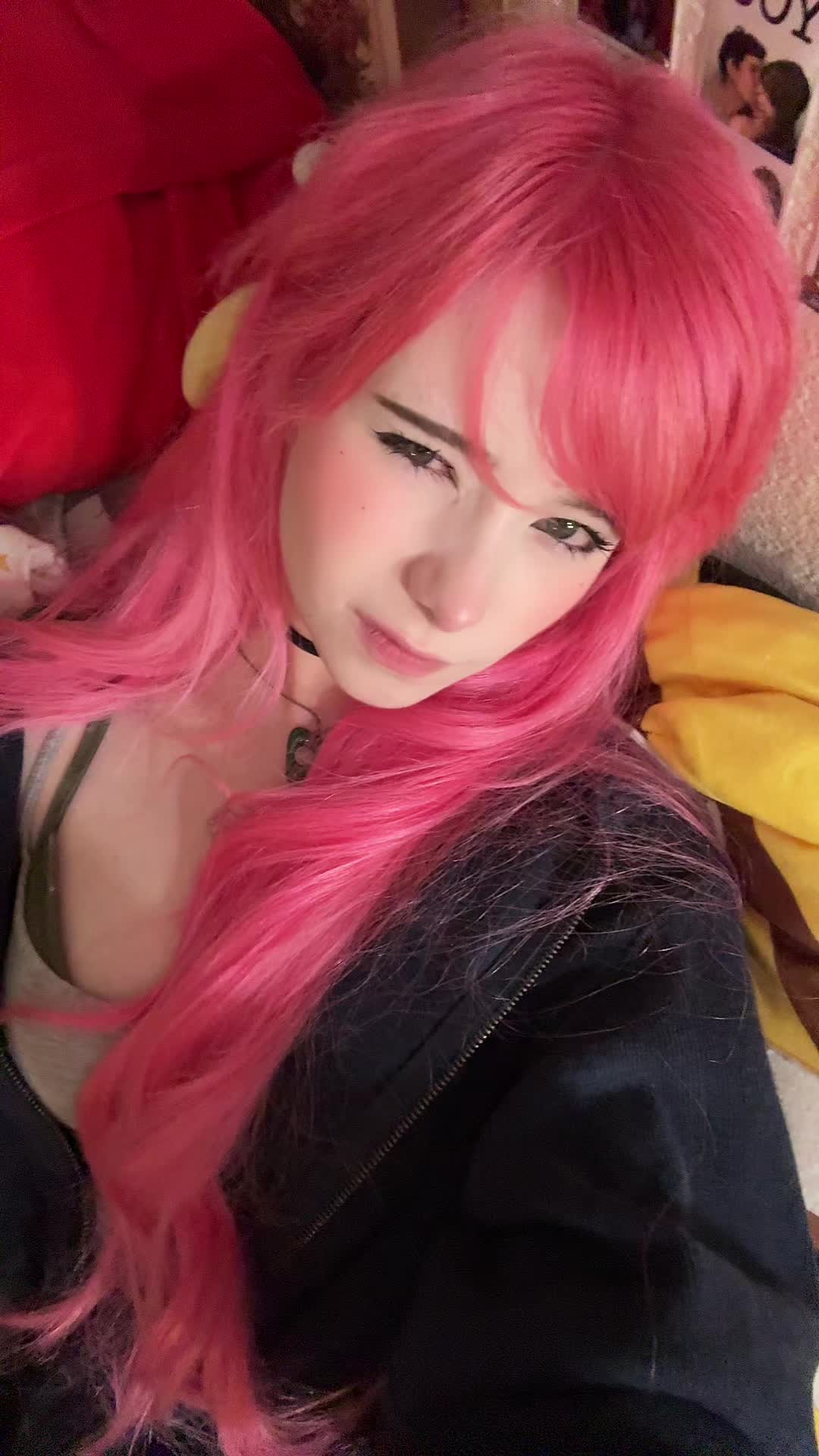 ash🐝 (@ashisbees) - Urlebird