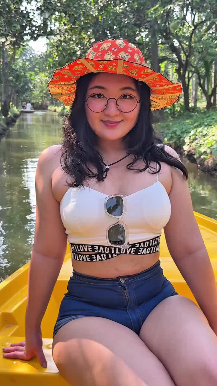 Aroomi Kim 🇰🇷 (@aroomikimmm) - Urlebird