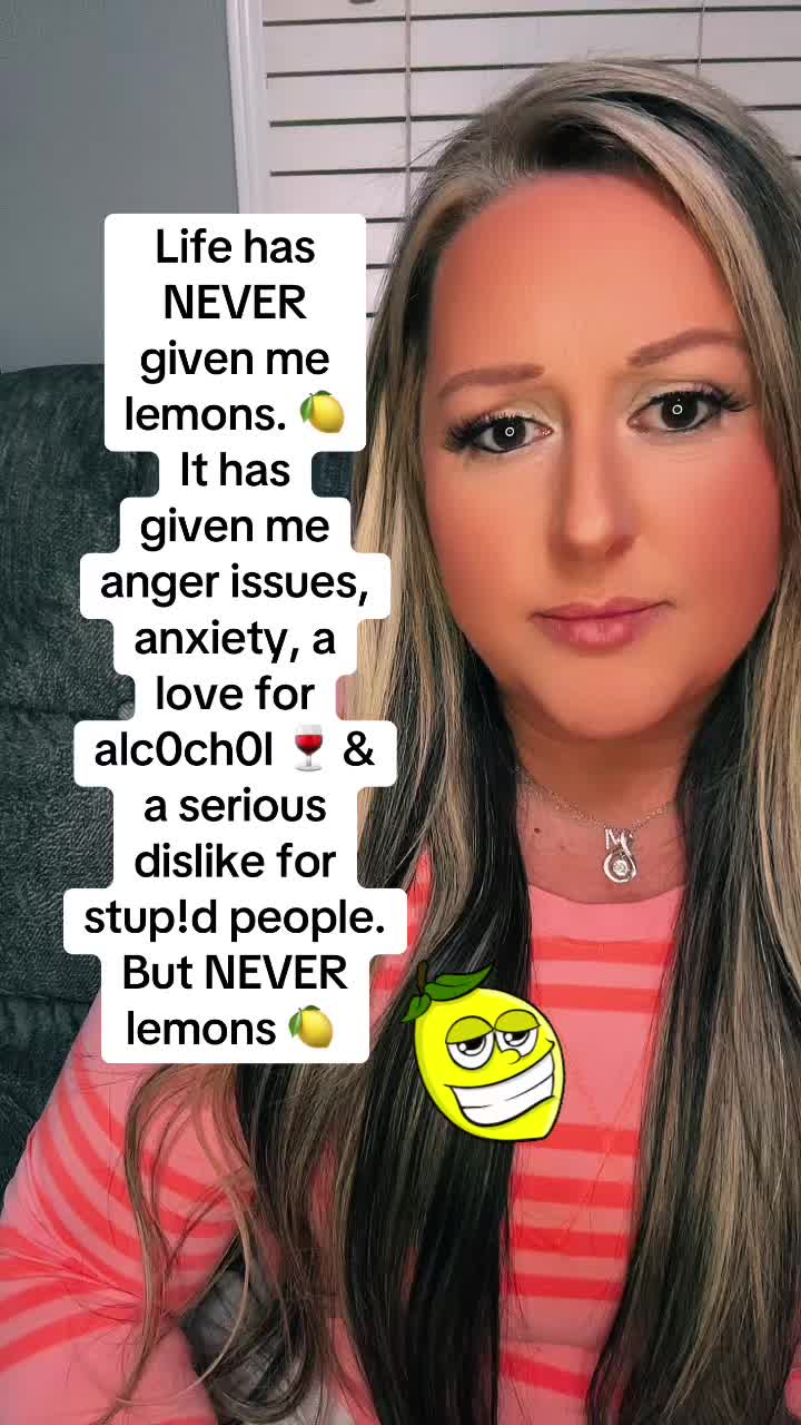 MINDI NICOLE (@mindinicole26) - Urlebird