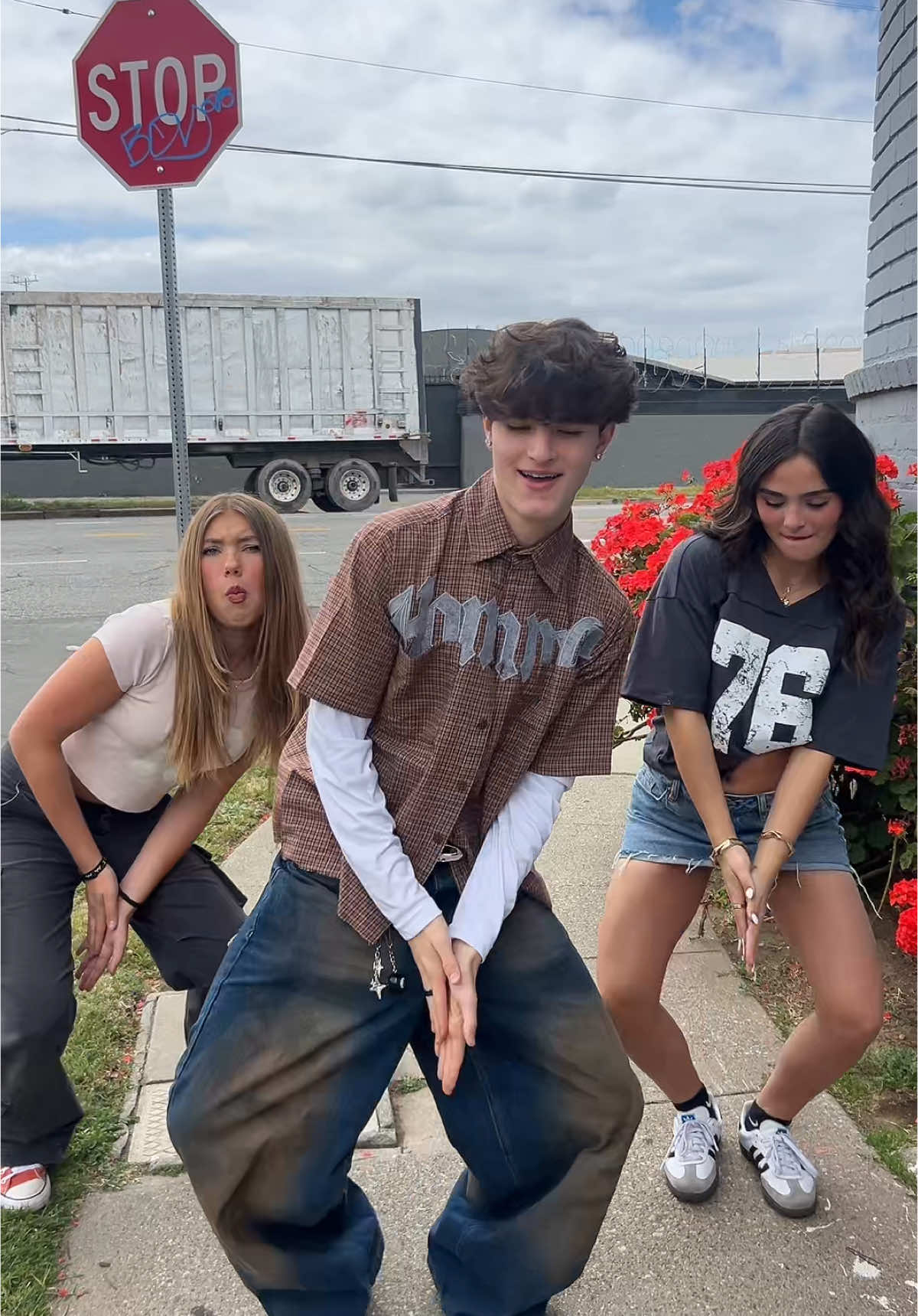 ROCK SQUAD (@rocksquadofficial) - Urlebird