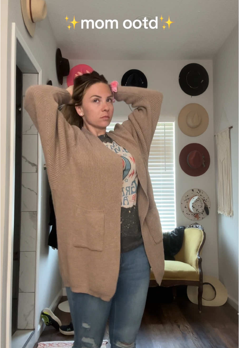 Rebecca Flint (@rfx1111) - Urlebird