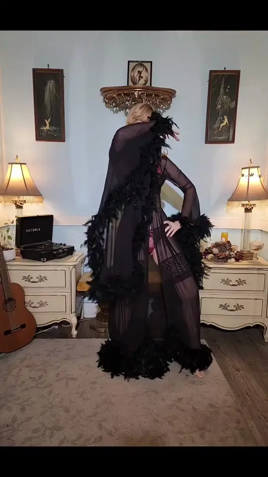 Dainty Rascal (@dainty.rascal.dancer) - Urlebird