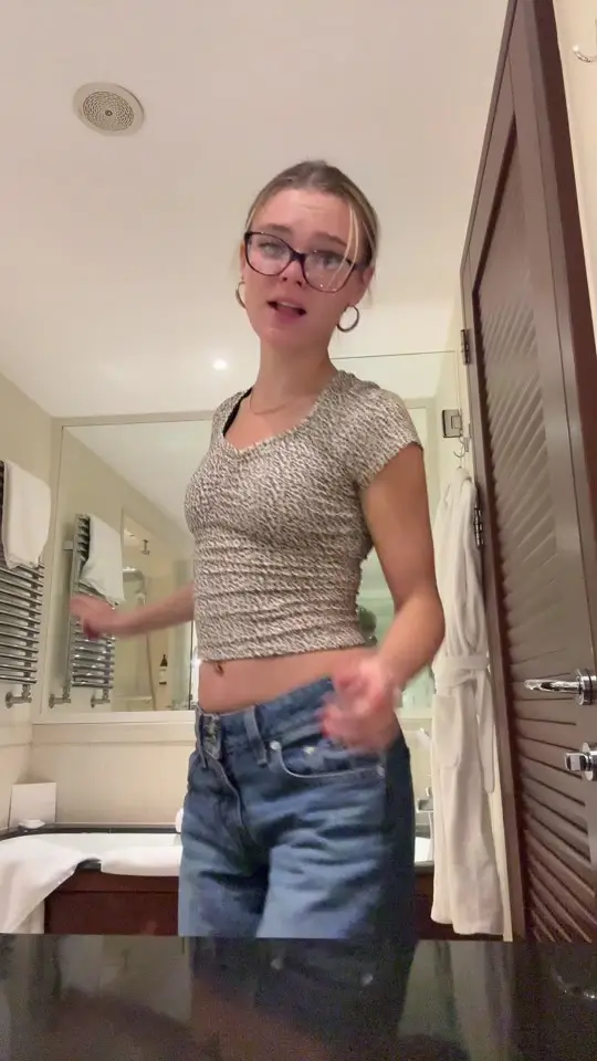 Katelynx (@the.realkatelynx) - Urlebird