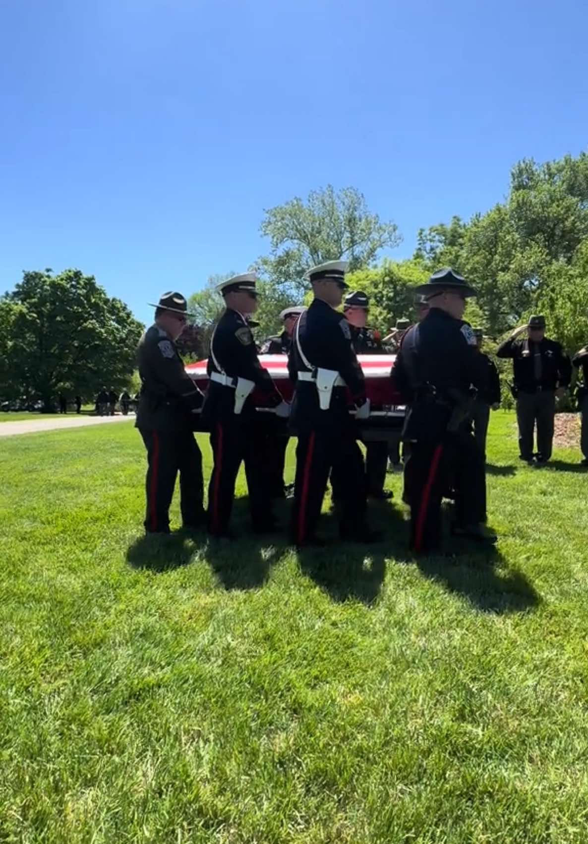 Tiffany Packer (@bootyisbiggerthanyours) - Urlebird