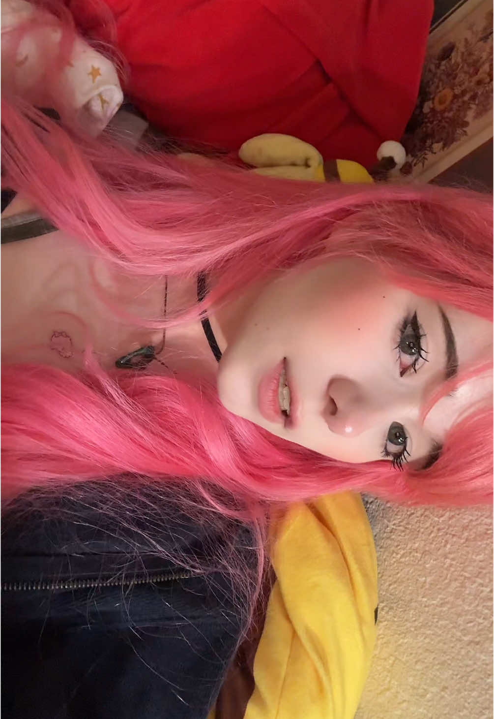 ash🐝 (@ashisbees) - Urlebird