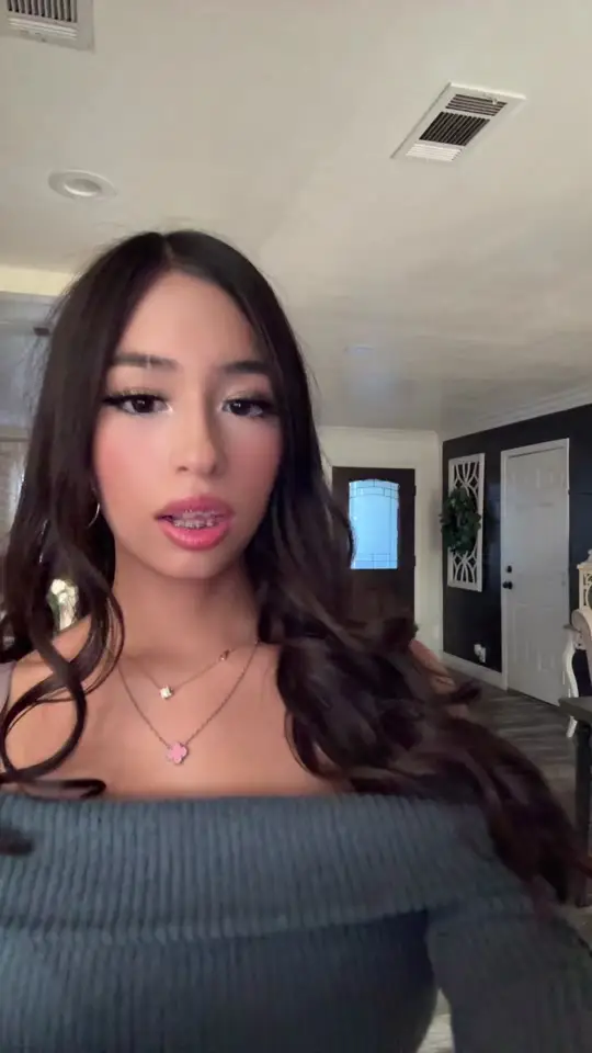 bre_nduh (@bre_nduh) - Urlebird