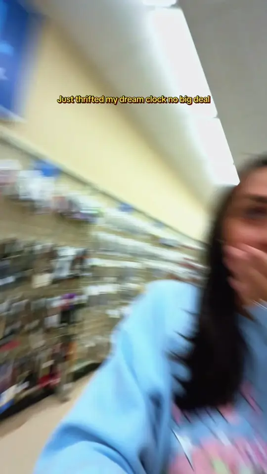 Please stop it🫶🏼 | Emma Riott (@emma.riott)