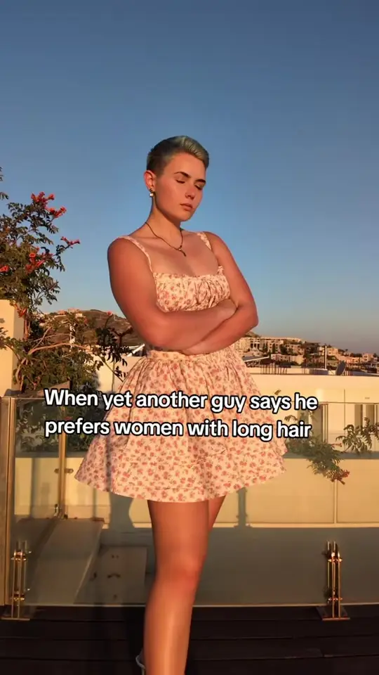 Kitthebeefcake (@kit_the_beefcake) - Urlebird