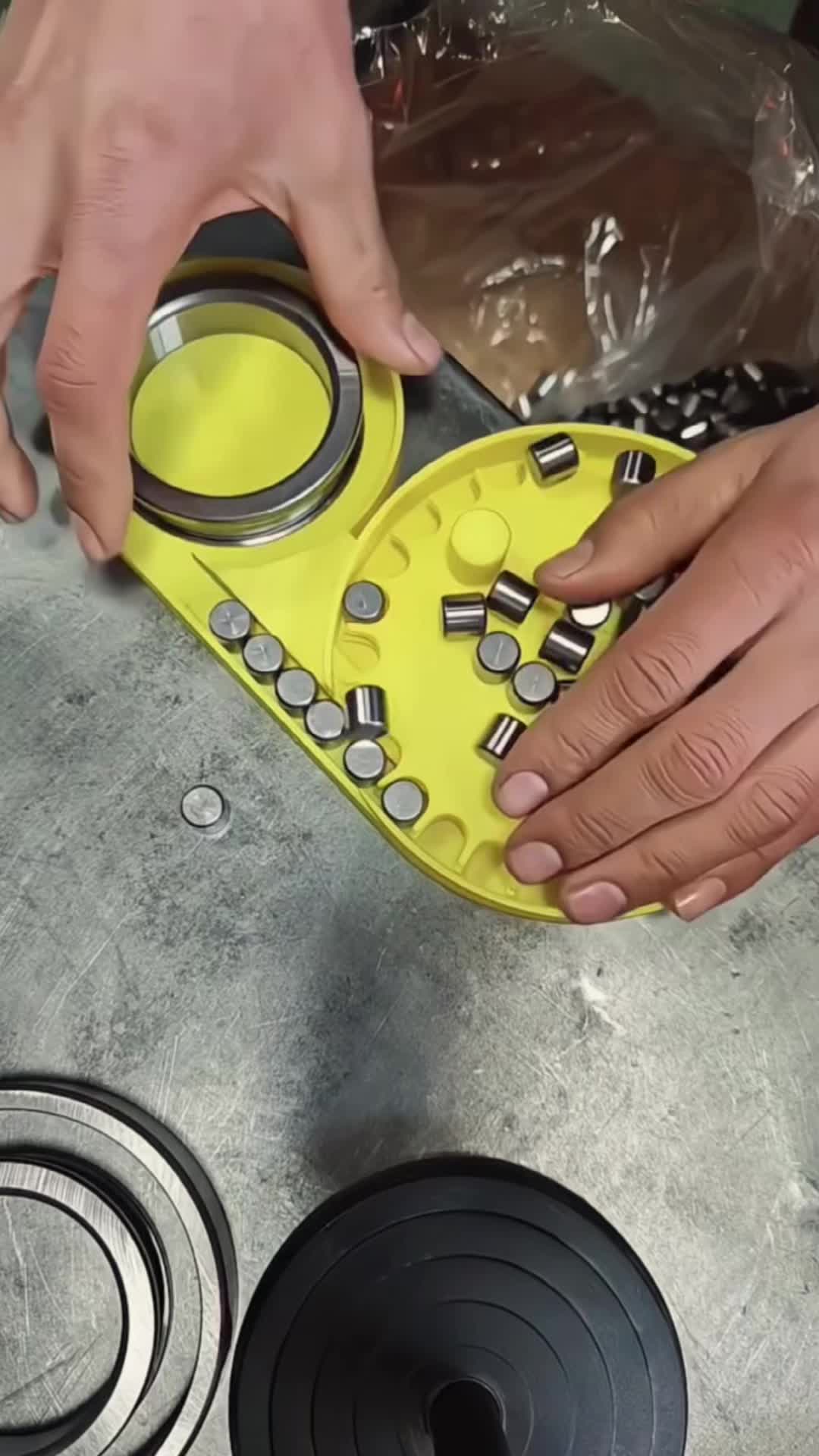 tyujkl (@tyujkl4) - Urlebird